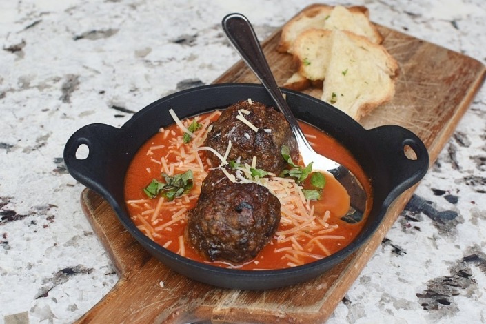 Cru Food and Wine Bar Atlanta: Wine Oasis | Adventures in Atlanta